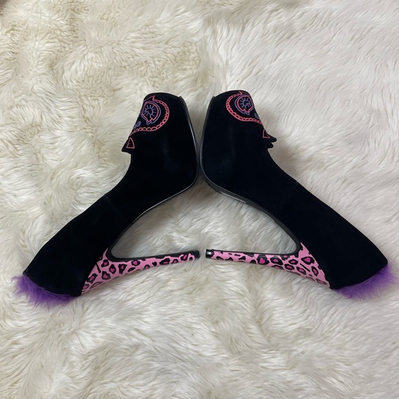 Too Fast | Shoes | Too Fast Faux Suede Heels | Poshmark